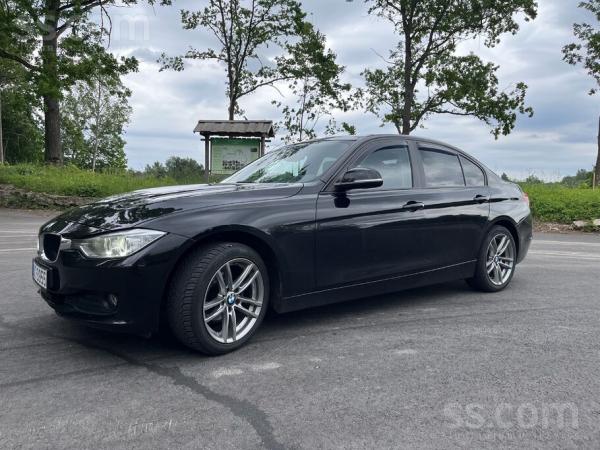 Melns BMW 318 2013 Rīga, ar dzinēja tilpumu 2.00 L un nobraukumu 250 tūkst. km par 7000 €, foto 3 vietnē AUTOMOTO.COM.LV