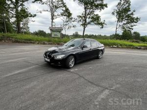 Black BMW 318 2013 in Riga, with an engine capacity of 2.00 L and mileage of 250 thousand km for 7000 €, photo 9 on AUTOMOTO.COM.LV