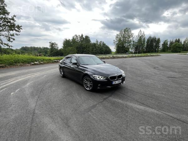 Melns BMW 318 2013 Rīga, ar dzinēja tilpumu 2.00 L un nobraukumu 250 tūkst. km par 7000 €, foto 9 vietnē AUTOMOTO.COM.LV