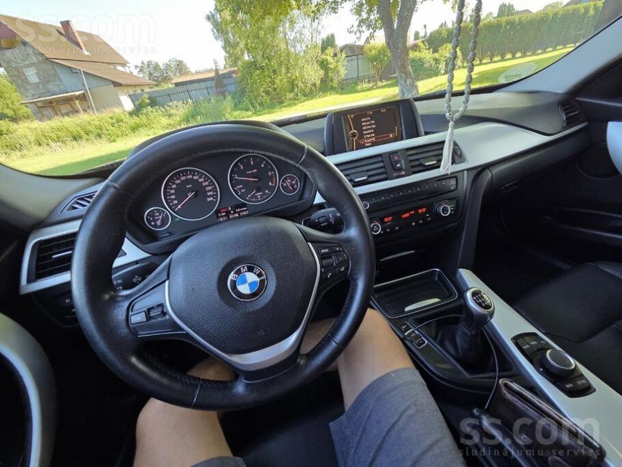 Black BMW 318 2013 in Riga, with an engine capacity of 2.00 L and mileage of 251 thousand km for 8000 €, photo 10 on AUTOMOTO.COM.LV