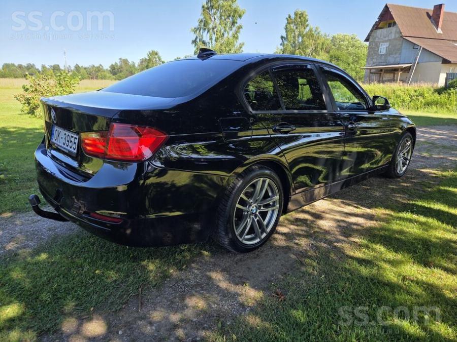 Black BMW 318 2013 in Riga, with an engine capacity of 2.00 L and mileage of 251 thousand km for 8000 €, photo 25 on AUTOMOTO.COM.LV