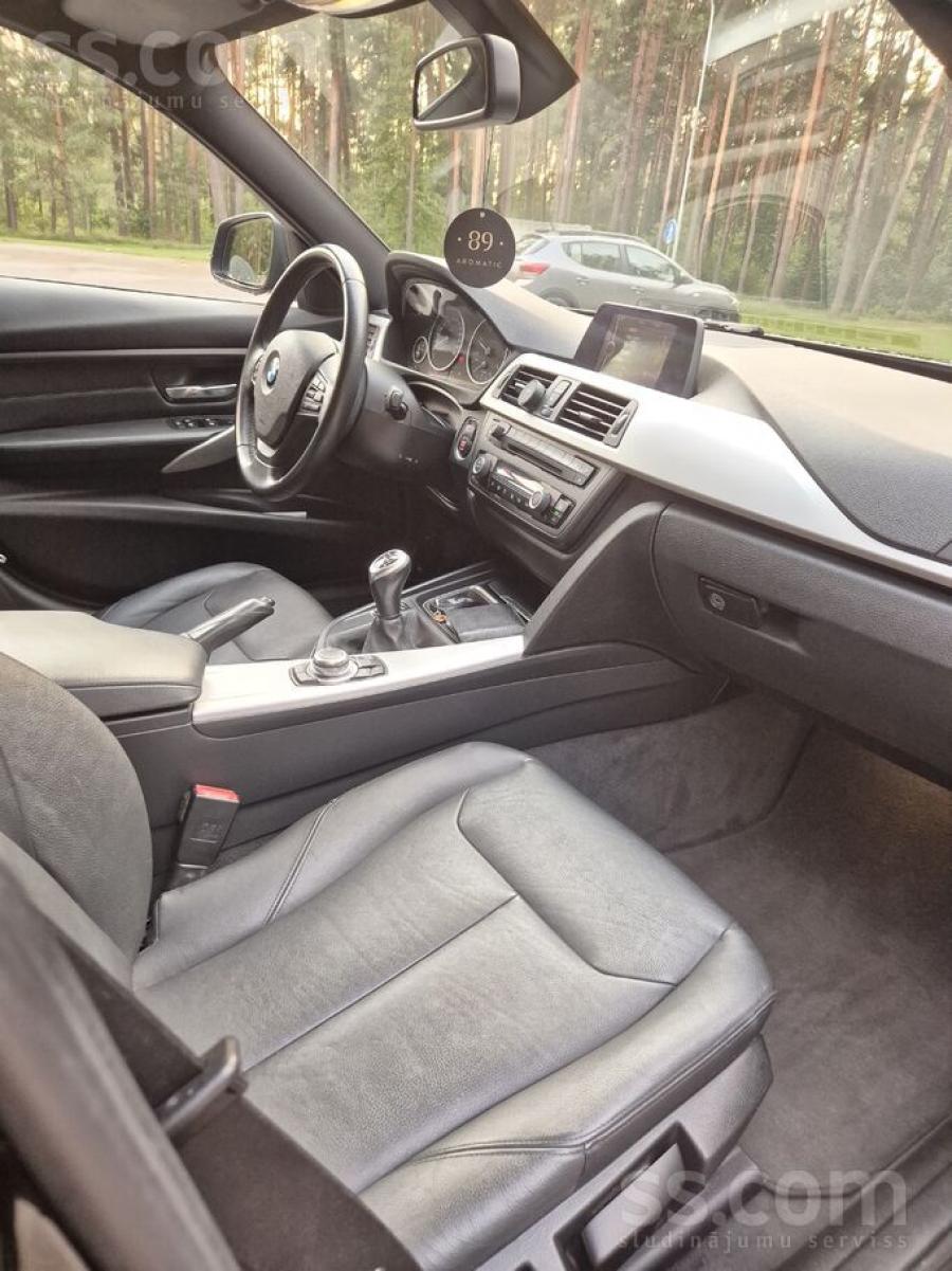 Melns BMW 318 2013 Rīga, ar dzinēja tilpumu 2.00 L un nobraukumu 225 tūkst. km par 7200 €, foto 4 vietnē AUTOMOTO.COM.LV