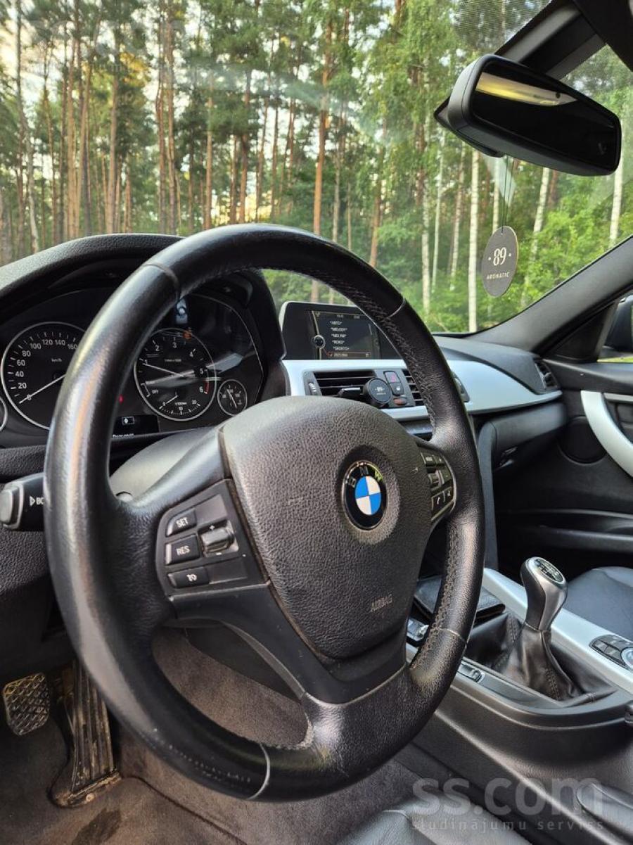 Melns BMW 318 2013 Rīga, ar dzinēja tilpumu 2.00 L un nobraukumu 225 tūkst. km par 7200 €, foto 8 vietnē AUTOMOTO.COM.LV
