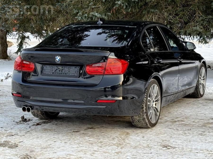 Black BMW 318 2014 in Jelgava, with an engine capacity of 2.00 L and mileage of 243 thousand km for 10800 €, photo 3 on AUTOMOTO.COM.LV