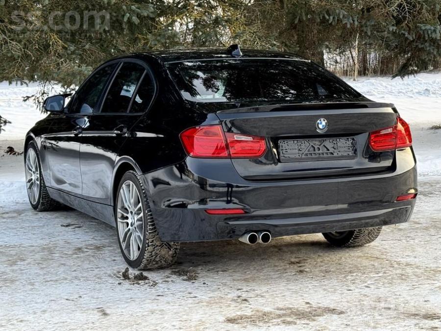 Black BMW 318 2014 in Jelgava, with an engine capacity of 2.00 L and mileage of 243 thousand km for 10800 €, photo 4 on AUTOMOTO.COM.LV
