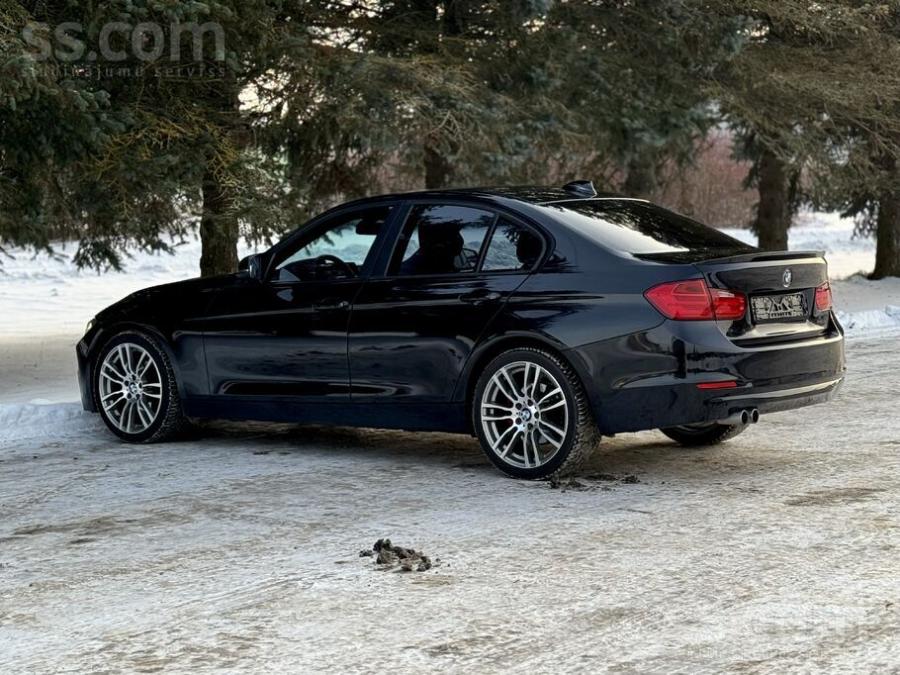 Black BMW 318 2014 in Jelgava, with an engine capacity of 2.00 L and mileage of 243 thousand km for 10800 €, photo 12 on AUTOMOTO.COM.LV