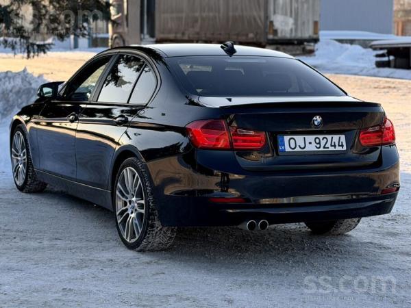 Black BMW 318 2014 in Jelgava, with an engine capacity of 2.00 L and mileage of 244 thousand km for 10800 €, photo 3 on AUTOMOTO.COM.LV