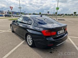 Черный БМВ 318 2014 в Рига, объемом двигателя 2.00 л и пробегом 264 тыс. км за 6950 €, фото 4 на AUTOMOTO.COM.LV