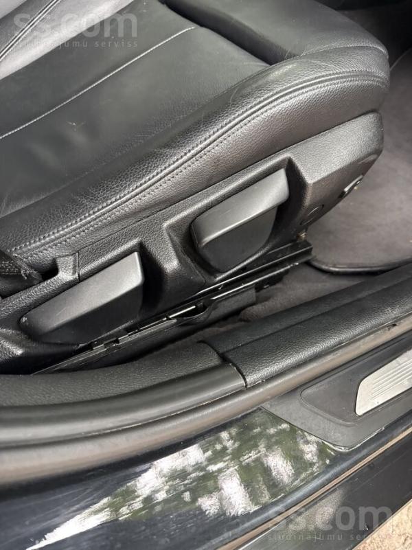 Melns BMW 318 2014 Rīga, ar dzinēja tilpumu 1.80 L un nobraukumu 218 tūkst. km par 10000 €, foto 5 vietnē AUTOMOTO.COM.LV