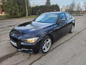 Melns BMW 318 2015 Šakiai, ar dzinēja tilpumu 2.00 L un nobraukumu 215 tūkst. km par 7499 €, foto  vietnē AUTOMOTO.COM.LV