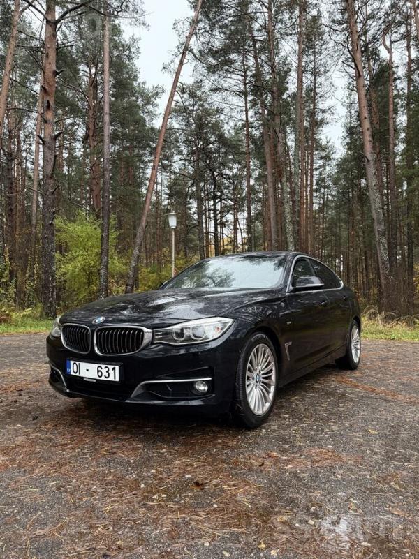 Black BMW 318 2015 in Jurmala, with an engine capacity of 2.00 L and mileage of 325 thousand km for 12800 €, photo 3 on AUTOMOTO.COM.LV