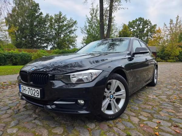 Black BMW 318 2015 in Jelgava, with an engine capacity of 2.00 L and mileage of 247 thousand km for 9900 €, photo 1 on AUTOMOTO.COM.LV