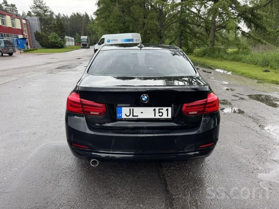 Black BMW 318 2016 in Riga, with an engine capacity of 2.00 L and mileage of 146 thousand km for 12500 €, photo 4 on AUTOMOTO.COM.LV