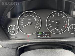 Black BMW 318 2016 in Riga, with an engine capacity of 2.00 L and mileage of 146 thousand km for 12500 €, photo 5 on AUTOMOTO.COM.LV