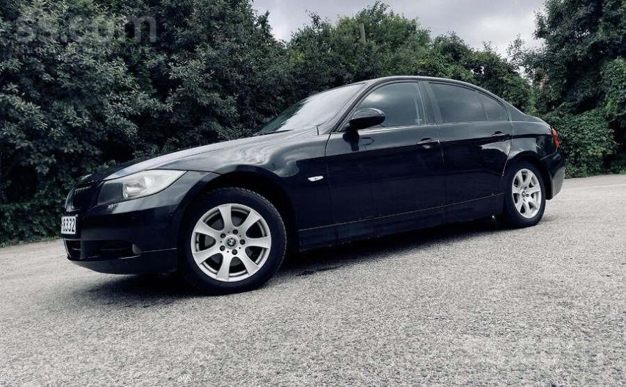 Black BMW 318 2016 in Riga, with an engine capacity of 2.00 L and mileage of 234 thousand km for 3000 €, photo 7 on AUTOMOTO.COM.LV
