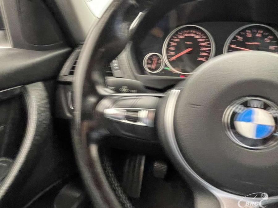 Black BMW 318 2016 in Vilnius, with an engine capacity of 1.50 L and mileage of 95 thousand km for 9900 €, photo 29 on AUTOMOTO.COM.LV
