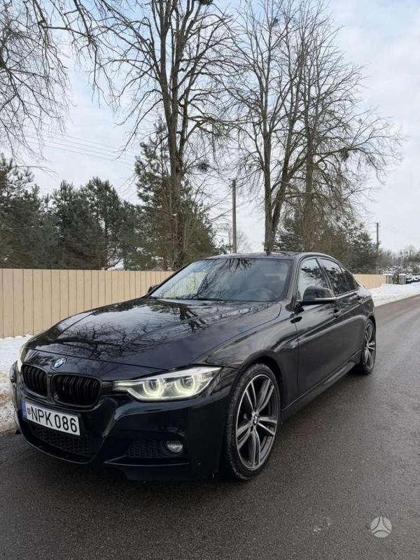 Melns BMW 318 2016 Prienai, ar dzinēja tilpumu 2.00 L un nobraukumu 311 tūkst. km par 12800 €, foto 3 vietnē AUTOMOTO.COM.LV