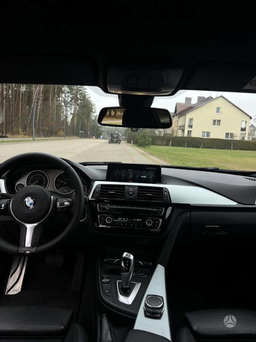 Melns BMW 318 2016 Prienai, ar dzinēja tilpumu 2.00 L un nobraukumu 311 tūkst. km par 12800 €, foto 14 vietnē AUTOMOTO.COM.LV