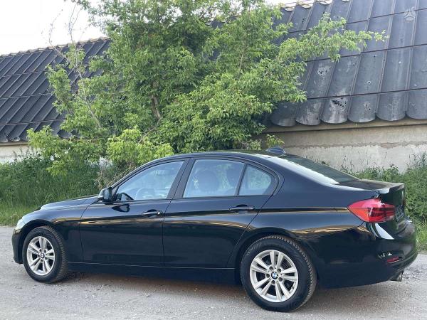 Black BMW 318 2016 in Kaunas, with an engine capacity of 2.00 L and mileage of 271 thousand km for 7300 €, photo 8 on AUTOMOTO.COM.LV