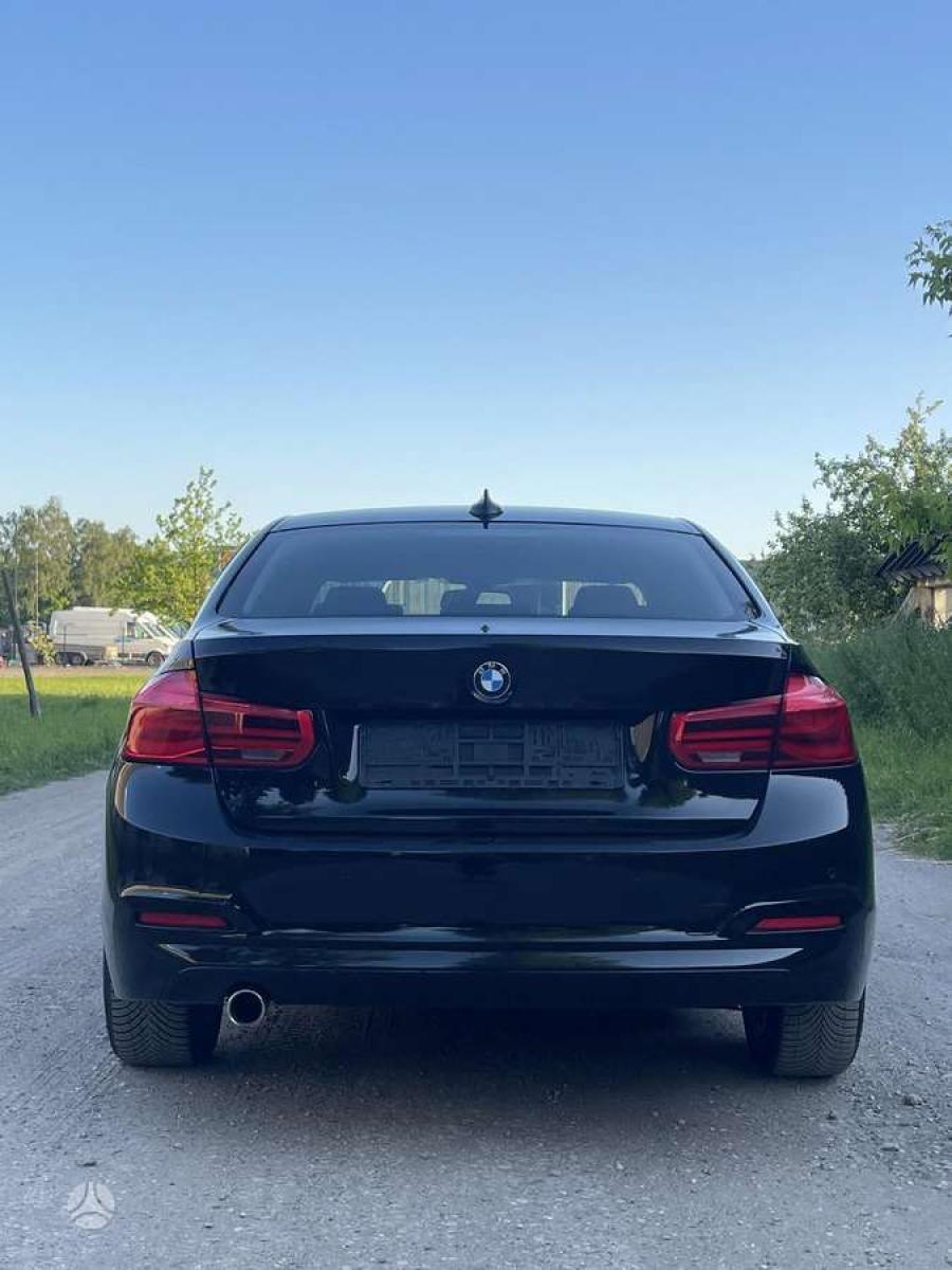 Black BMW 318 2016 in Kaunas, with an engine capacity of 2.00 L and mileage of 271 thousand km for 7300 €, photo 9 on AUTOMOTO.COM.LV