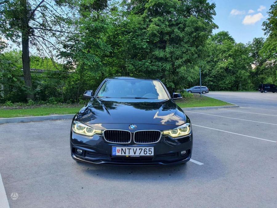 Black BMW 318 2017 in Kaunas, with an engine capacity of 2.00 L and mileage of 249 thousand km for 10900 €, photo 5 on AUTOMOTO.COM.LV