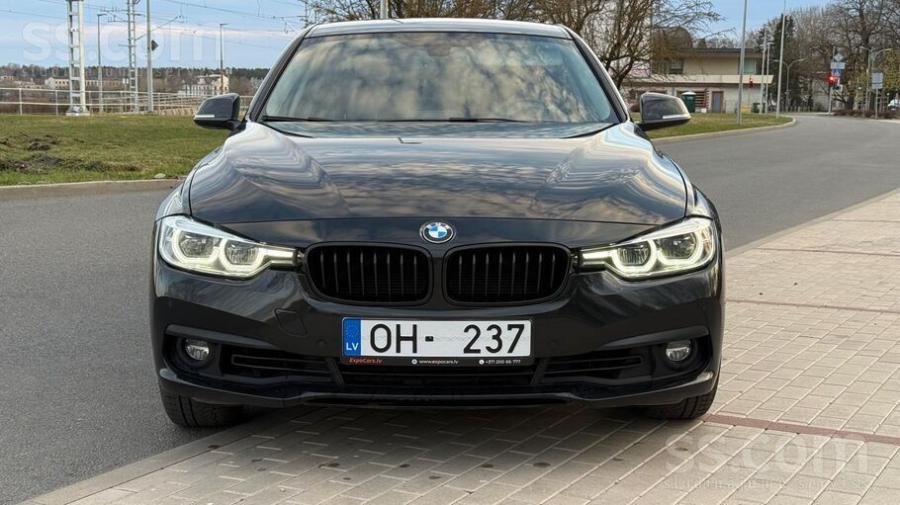 Черный БМВ 318 2018 в Юрмала, объемом двигателя 1.50 л и пробегом 170 тыс. км за 12800 €, фото 3 на AUTOMOTO.COM.LV
