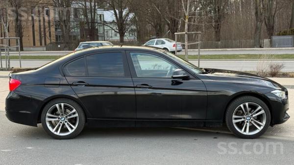 Black BMW 318 2018 in Jurmala, with an engine capacity of 1.50 L and mileage of 170 thousand km for 12800 €, photo 3 on AUTOMOTO.COM.LV