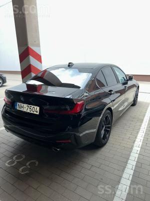 Black BMW 318 2019 in Riga, with an engine capacity of 2.00 L and mileage of 125 thousand km for 20990 €, photo 4 on AUTOMOTO.COM.LV