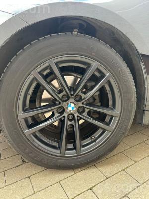 Black BMW 318 2019 in Riga, with an engine capacity of 2.00 L and mileage of 125 thousand km for 20990 €, photo 6 on AUTOMOTO.COM.LV