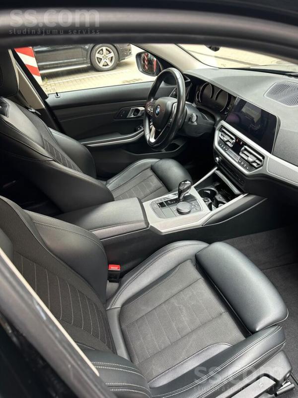 Black BMW 318 2019 in Riga, with an engine capacity of 2.00 L and mileage of 125 thousand km for 20990 €, photo 6 on AUTOMOTO.COM.LV