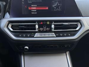 Black BMW 318 2019 in Vilnius, with an engine capacity of 2.00 L and mileage of 163 thousand km for 16599 €, photo 17 on AUTOMOTO.COM.LV