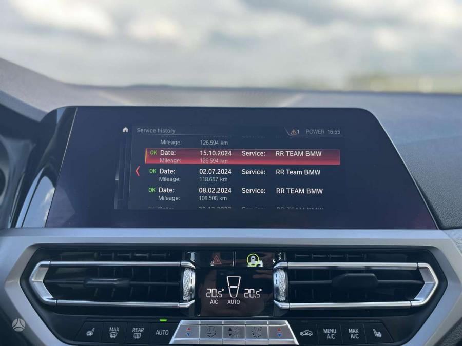 Black BMW 318 2019 in Vilnius, with an engine capacity of 2.00 L and mileage of 163 thousand km for 16599 €, photo 22 on AUTOMOTO.COM.LV