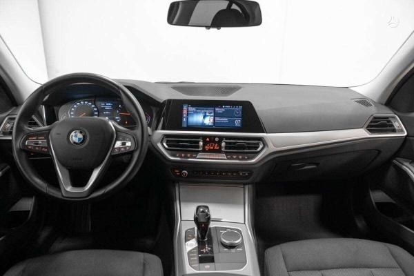 Melns BMW 318 2021 Viļņa, ar dzinēja tilpumu 2.00 L un nobraukumu 70 tūkst. km par 22500 €, foto 9 vietnē AUTOMOTO.COM.LV