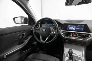 Melns BMW 318 2021 Viļņa, ar dzinēja tilpumu 2.00 L un nobraukumu 70 tūkst. km par 22500 €, foto 10 vietnē AUTOMOTO.COM.LV