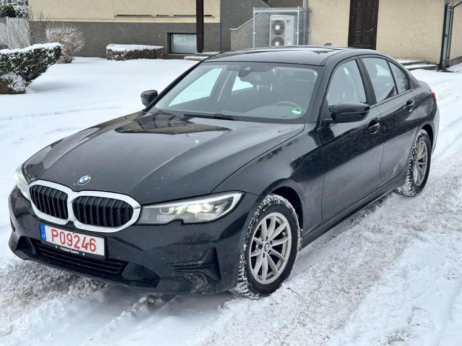 Melns BMW 318 2021 Marijampole, ar dzinēja tilpumu 2.00 L un nobraukumu 201 tūkst. km par 14800 €, foto 1 vietnē AUTOMOTO.COM.LV