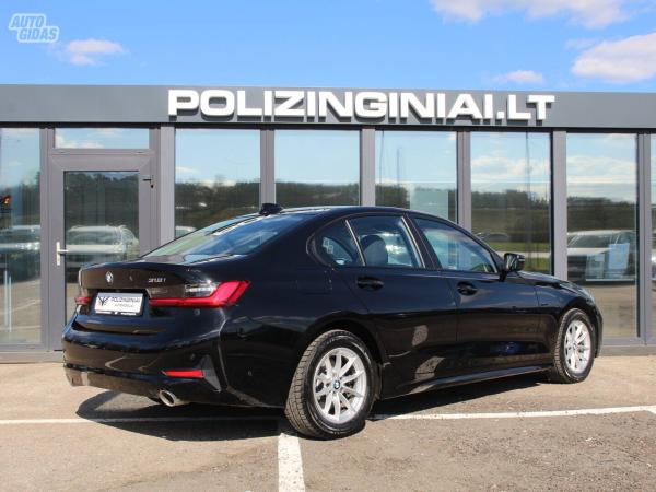 Black BMW 318 2021 in Vilnius, with an engine capacity of 2.00 L and mileage of 39 thousand km for 24750 €, photo 2 on AUTOMOTO.COM.LV