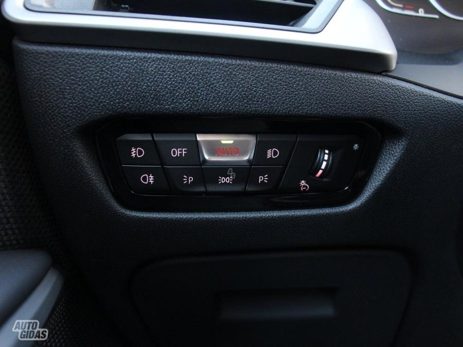 Black BMW 318 2021 in Vilnius, with an engine capacity of 2.00 L and mileage of 39 thousand km for 24750 €, photo 15 on AUTOMOTO.COM.LV