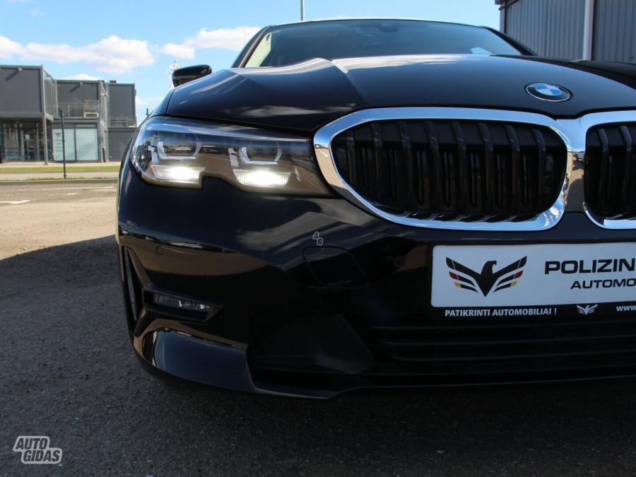 Black BMW 318 2021 in Vilnius, with an engine capacity of 2.00 L and mileage of 39 thousand km for 24750 €, photo 32 on AUTOMOTO.COM.LV