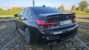 Black BMW 318 2021 in Daugavpils, with an engine capacity of 2.00 L and mileage of 60 thousand km for 29500 €, photo 7 on AUTOMOTO.COM.LV