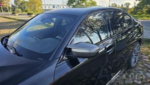 Black BMW 318 2021 in Daugavpils, with an engine capacity of 2.00 L and mileage of 60 thousand km for 29500 €, photo 11 on AUTOMOTO.COM.LV