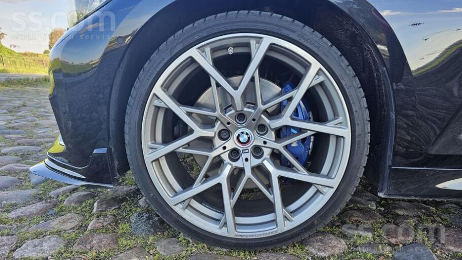 Black BMW 318 2021 in Daugavpils, with an engine capacity of 2.00 L and mileage of 60 thousand km for 29500 €, photo 12 on AUTOMOTO.COM.LV