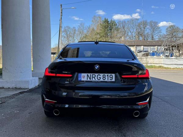 Melns BMW 318 2021 Viļņa, ar dzinēja tilpumu 2.00 L un nobraukumu 180 tūkst. km par 17500 €, foto 5 vietnē AUTOMOTO.COM.LV