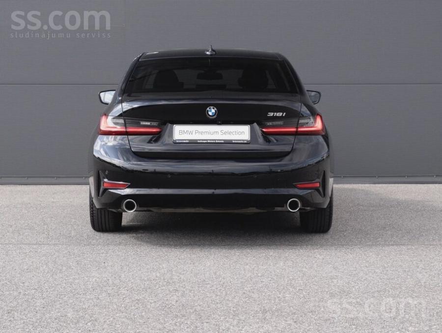 Black BMW 318 2022 in Riga, with an engine capacity of 2.00 L and mileage of 65 thousand km for 25800 €, photo 5 on AUTOMOTO.COM.LV