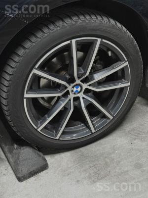 Black BMW 318 2022 in Riga, with an engine capacity of 2.00 L and mileage of 65 thousand km for 25800 €, photo 10 on AUTOMOTO.COM.LV