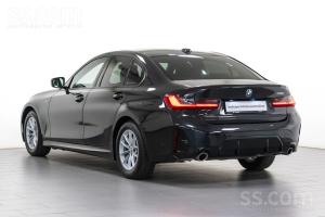 Black BMW 318 2024 in Riga, with an engine capacity of 2.00 L and mileage of 49 thousand km for 36500 €, photo 15 on AUTOMOTO.COM.LV