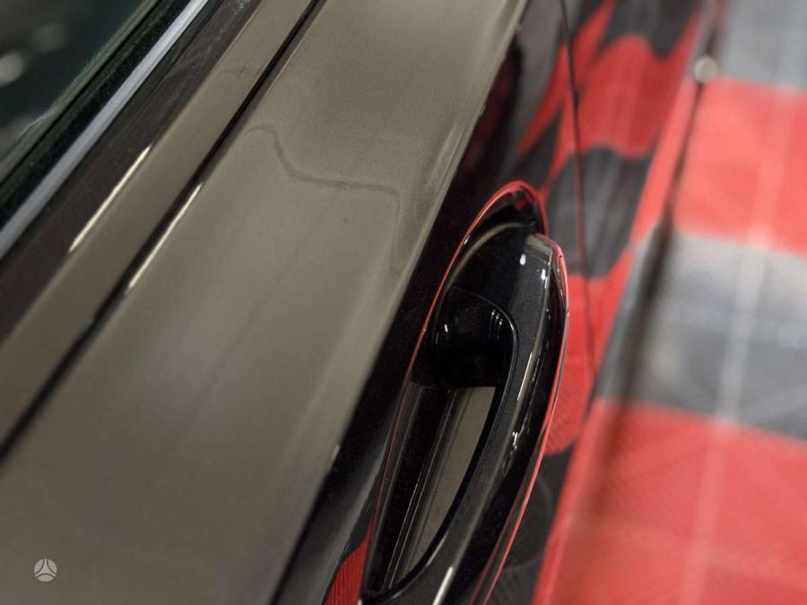Black BMW 318 2025 in Vilnius, with an engine capacity of 1.97 L and mileage of 18 thousand km for 34500 €, photo 11 on AUTOMOTO.COM.LV