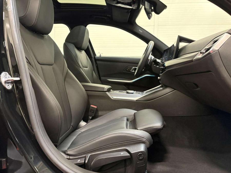 Black BMW 318 2025 in Vilnius, with an engine capacity of 1.97 L and mileage of 18 thousand km for 34500 €, photo 17 on AUTOMOTO.COM.LV