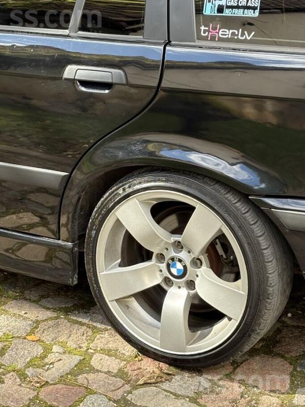 Melns BMW 318 1996 Kuldīga, ar dzinēja tilpumu 2.00 L un nobraukumu 0 tūkst. km par 4100 €, foto 7 vietnē AUTOMOTO.COM.LV
