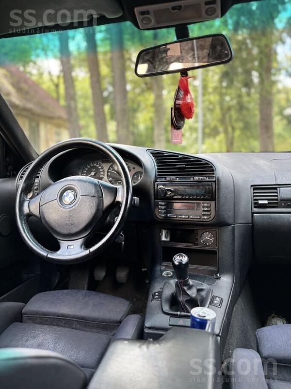 Melns BMW 318 1996 Kuldīga, ar dzinēja tilpumu 2.00 L un nobraukumu 0 tūkst. km par 4100 €, foto 10 vietnē AUTOMOTO.COM.LV