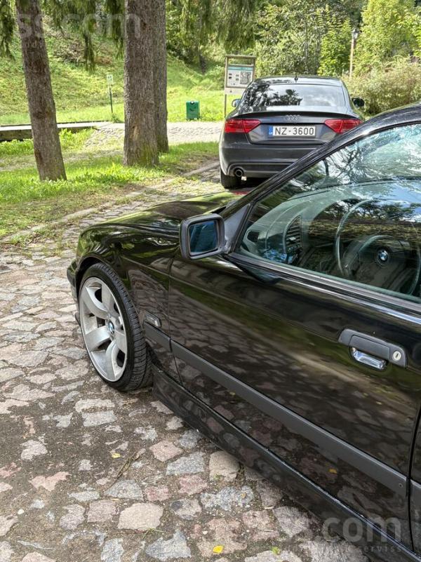 Melns BMW 318 1996 Kuldīga, ar dzinēja tilpumu 2.00 L un nobraukumu 0 tūkst. km par 4100 €, foto 11 vietnē AUTOMOTO.COM.LV